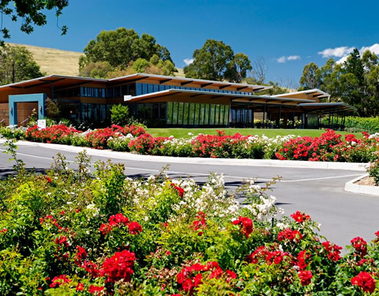 Two Balgownie resorts mark milestones with special accommodation deals ...