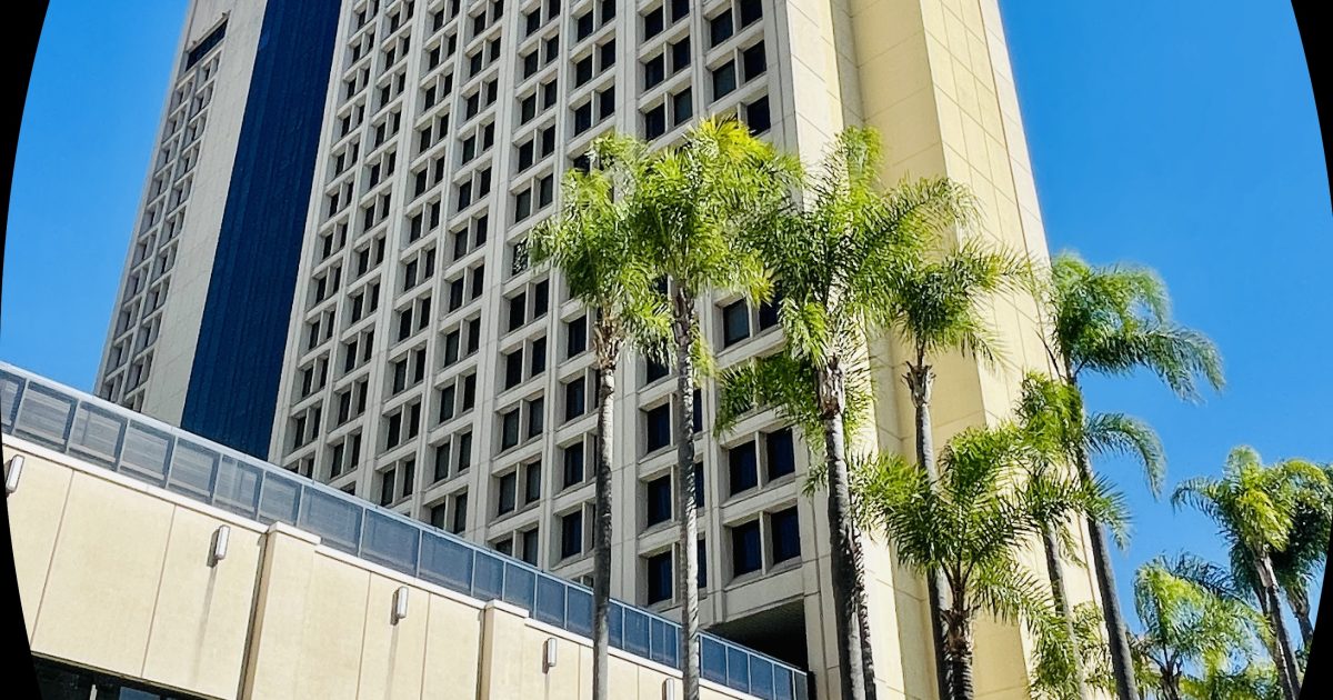 Sofitel or Oaks: you will be 'walking on sunshine all summer long' | PS ...