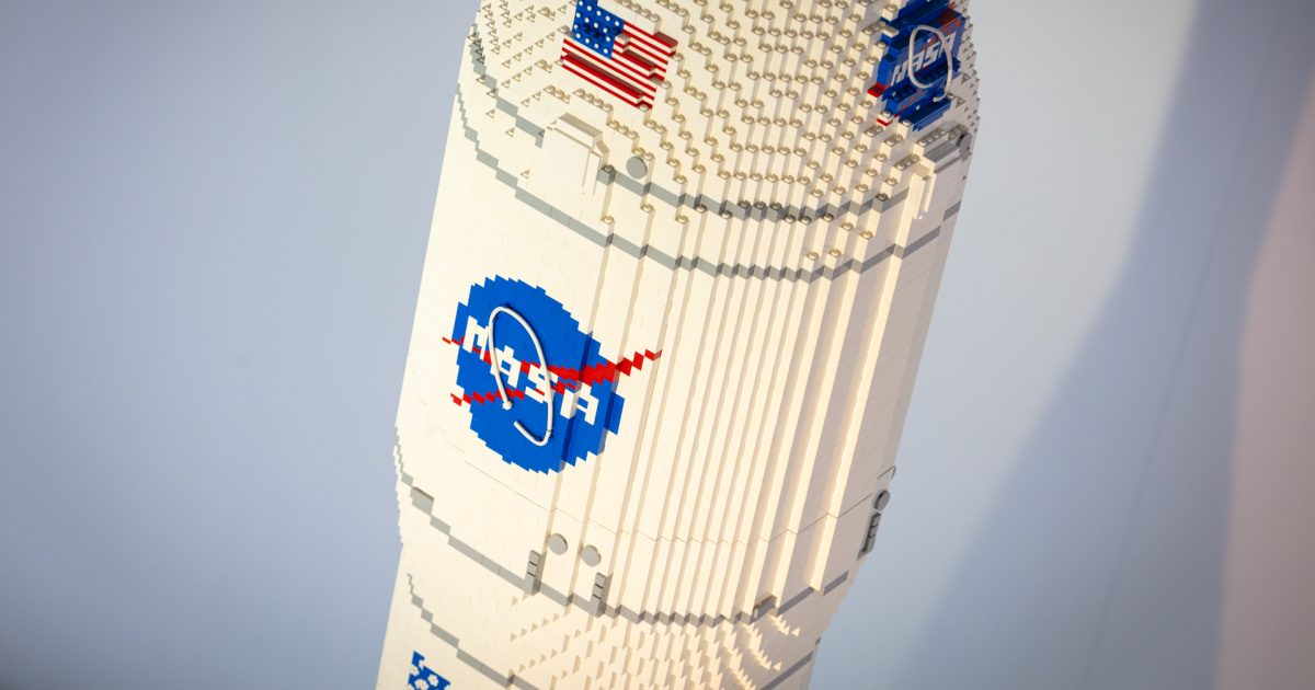 7.5-metre tall rocket made entirely of Lego to launch new Questacon exhibition this May | PS News
