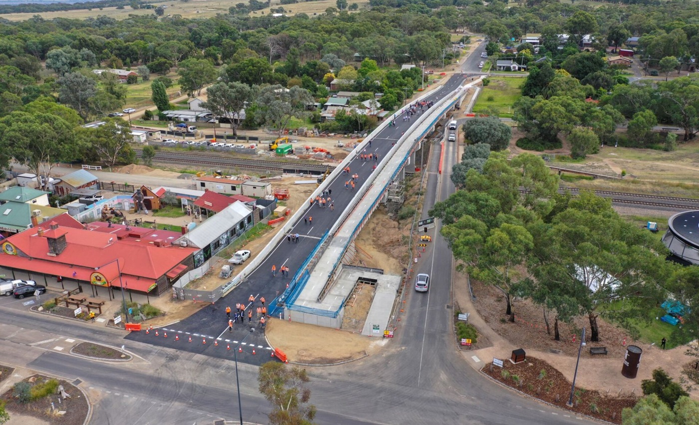Major road bridge over Inland Rail line opened at Glenrowan | PS News